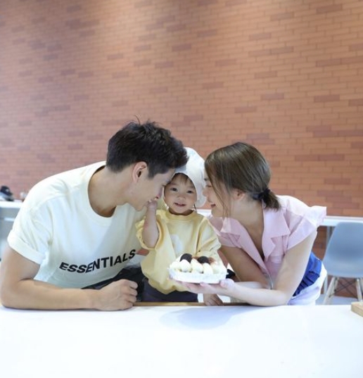 เปิดภาพล่าสุด “น้องโนล่า” ลูกสาวคนเดียวของ “เจนี่ มิกกี้” สวยได้แม่มาเต็มๆ
